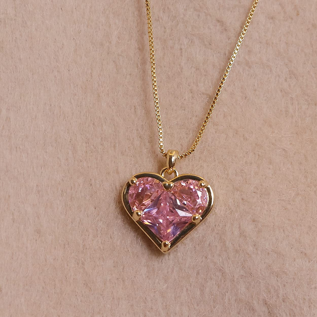 Sonateomber Pink Heart Pendant Necklace for Women - Gold Dainty Chain Cute Red Crystal Rhinestone Love Heart Dangle Necklaces Wedding Valentines Prom Jewelry Gift for Mother