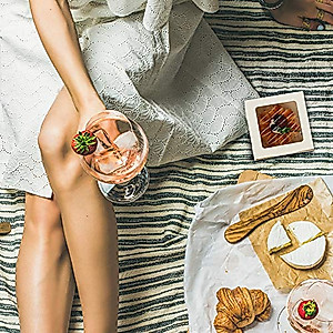 LotFancy White Bakery Boxes with Window, 4x4x2.5 Inches, 60 Pc Pastry Boxes for Cookies, Macarons, Chocolates and Baked Goods, Small Treat Boxes for Holidays, Parties, Birthday, White Paper Cardboard