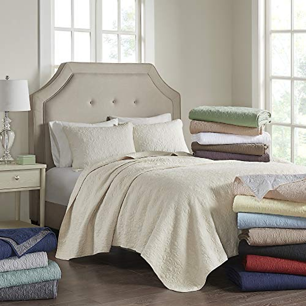 Madison Park Quebec Quilt Set - Luxurious Damask Stitching Design, Cotton Filled Lightweight Coverlet Bedspread Bedding, Shams, Full/Queen(90"x90"), Cream 3 Piece