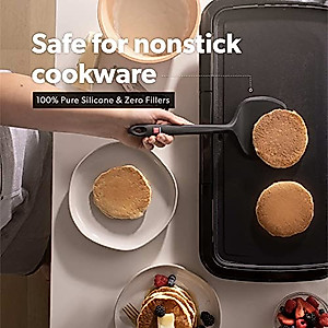 DI ORO Silicone Turner Spatula Set - Kitchen Spatulas for Nonstick Cookware - Cooking Utensils for Flipping Eggs & Pancakes - 600°F Heat-Resistant BPA Free Turners - Dishwasher Safe (4pc, Black)