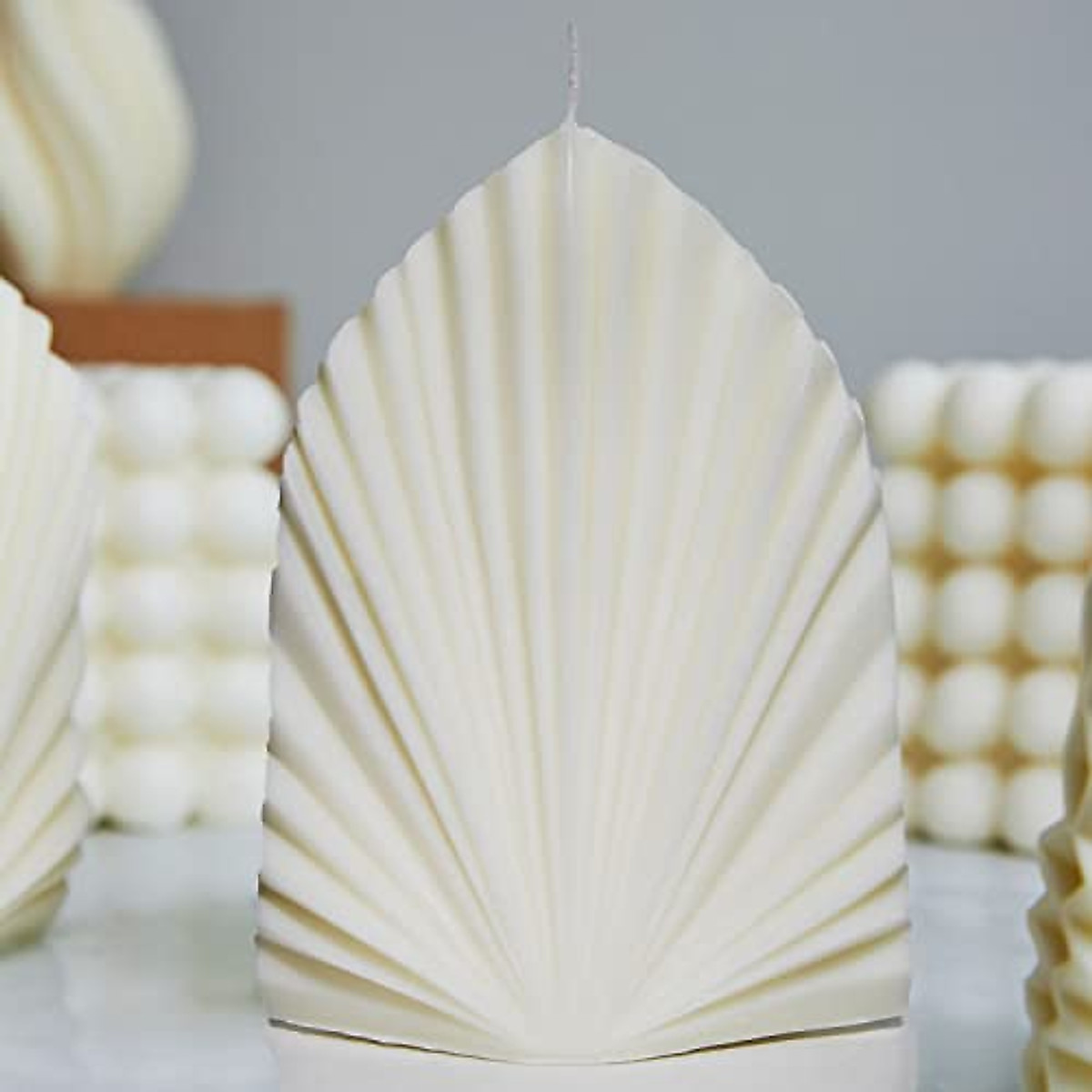 LUXANNA Large Decorative Scented Palm Leaf Shaped Candle (White) - Handmade Aesthetic Candle for Home Decor - Minimal Soy Wax Scented Candles Ideal Gift for Mother's Day, Birthday, Wedding, etc