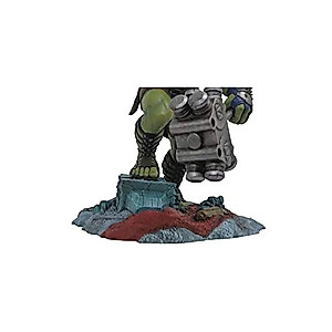 DIAMOND SELECT TOYS Marvel Gallery: Thor Ragnarok Hulk PVC Vinyl Figure, 12 inches, Model:AUG172642 for ages 168 months to 1188 months