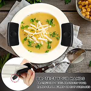 2 Pairs Silicone Assist Handle Holder Heat Insulated Hot Pot Grip Handle Cover Sleeve Grip for Cast Iron Woks, Pans, Griddles, Skillets, Plates (Red and Black)