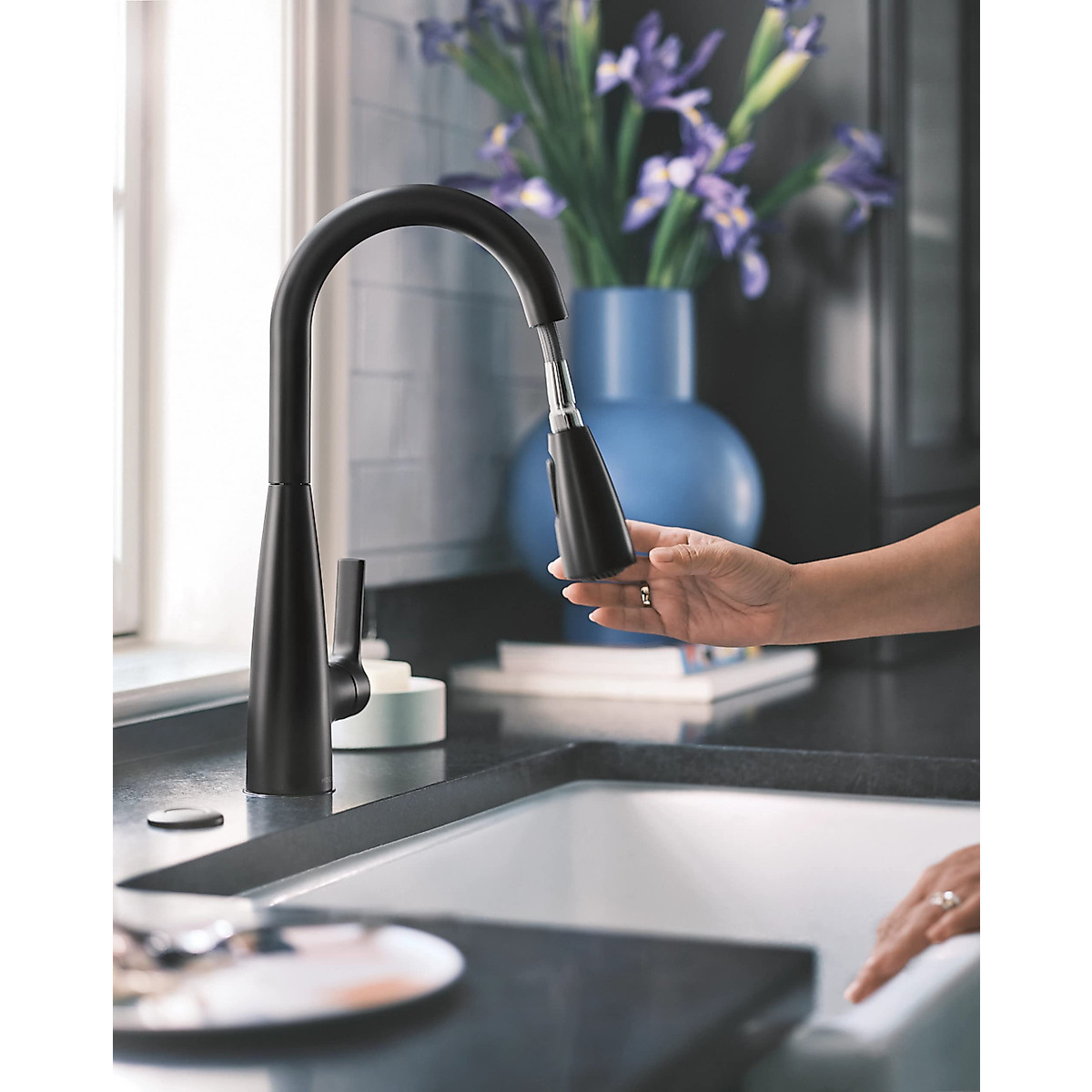 Moen Haelyn Matte Black Single-Handle Pull-Down Sprayer Kitchen Faucet Featuring Power Boost for a Faster Clean, Soap Dispenser Included, 87627BL