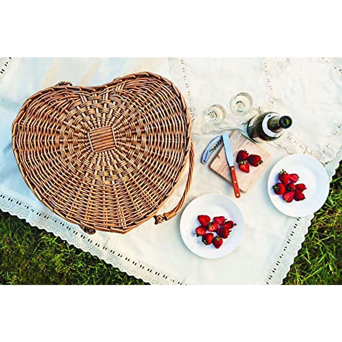PICNIC TIME Heart Wicker Picnic Basket, 2 Person Set, Couple Gifts, (Antique White)