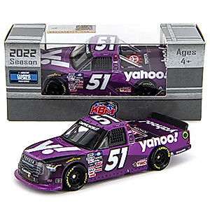 Lionel Racing Kyle Busch 2022 Yahoo Sonoma Truck Series Race Win Diecast 1:64 Scale