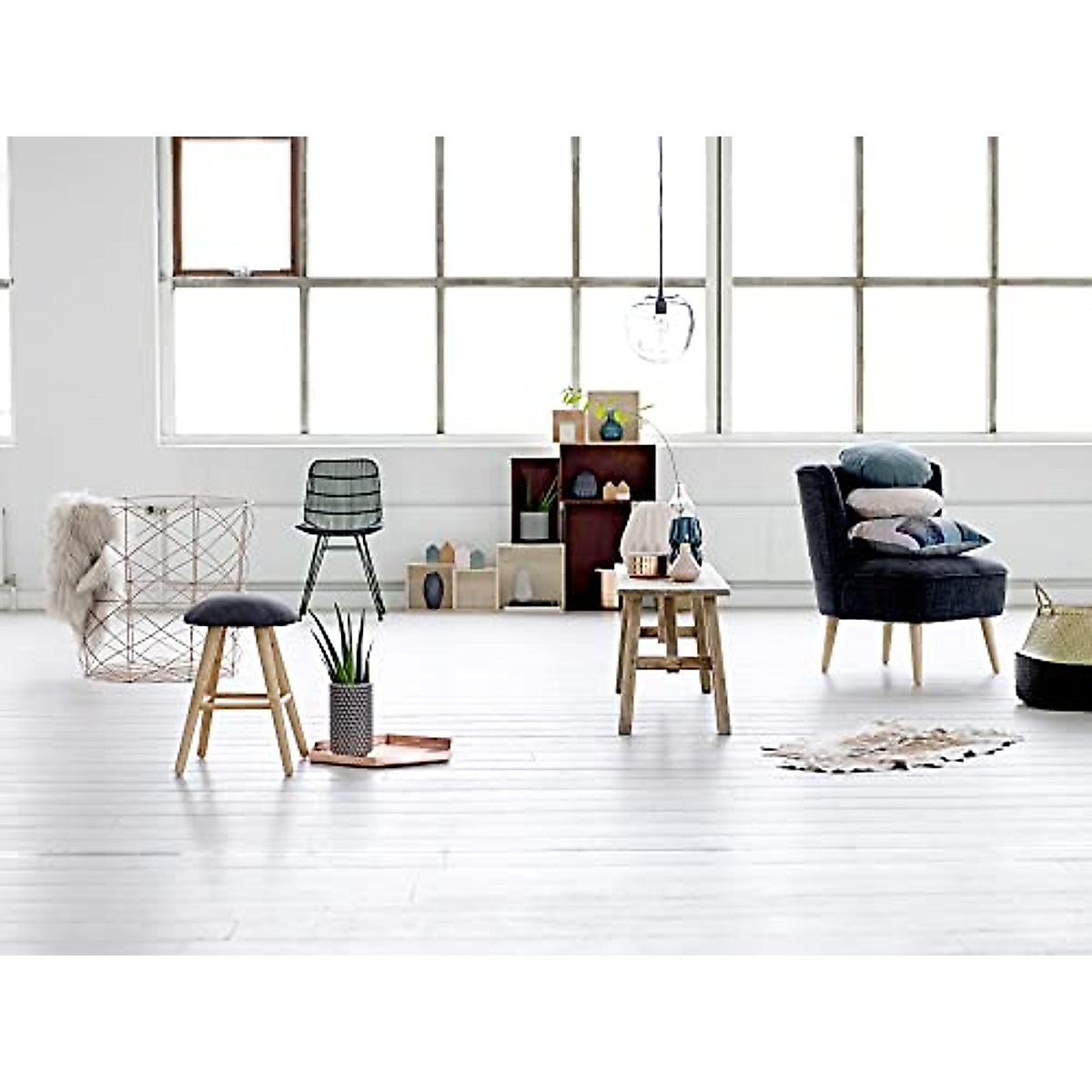 Bloomingville Handwoven Seagrass Folding Basket with Handles, Natural and Black