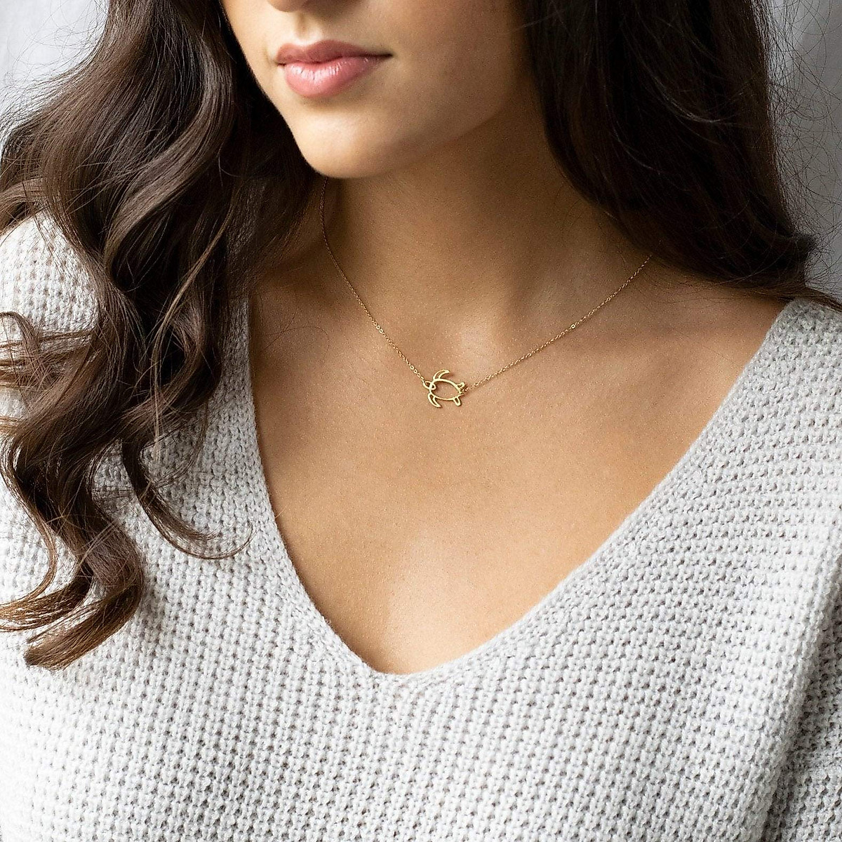 MEVECCO Gold Dainty Turtle Necklace for Women,14K Gold Plated Cute Tiny Boho Sea Tortoise Pendant Necklace