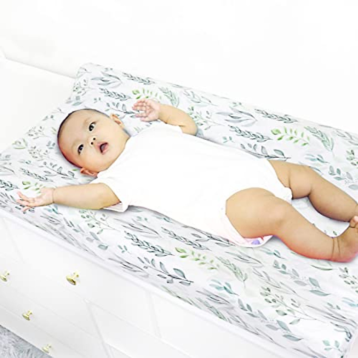 Diaper Changing Pad Cover, Soft Breathable Fabric Baby Stretchy Changing Table Pad Cover, Jersey Knit Changing Table Sheets for Boys and Girls, Green Leaf