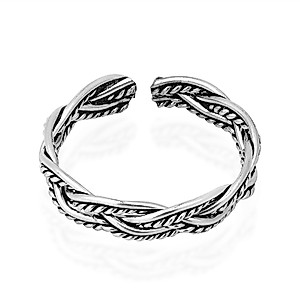 AeraVida Oxidized Celtic Weave Design Sterling Silver Toe Ring or Pinky Ring | Celtic Toe Rings for Women Sterling Silver | Sterling Silver Adjustable Toe Ring | Unisex Toe Ring