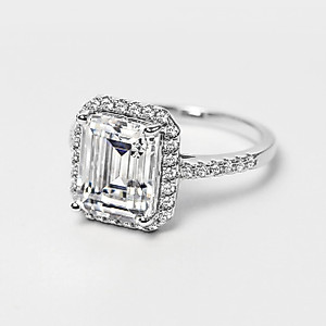 Michooyel S925 4.0ct Emerald Cut Engagement Ring for Women Diamond Halo Promise Ring Cubic Zirconia Sterling Silver Wedding Band Ring for Women