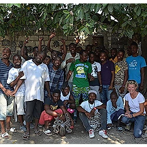 It's Cactus Small Metal Accent Bird, Decorative Wall Hanging Figurine, Bird Lovers Collectible Statues, Fall Decor, Garden Nature Theme 5 In. x 4.5 In.