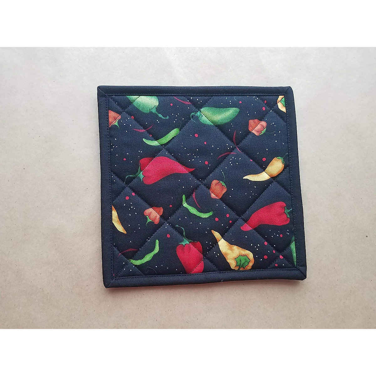 Chili Pepper Potholders Set of 2 Southwestern Kitchen Linens Chili Peppers Home Decor Quilted Hot Pads Insulated Trivets Tex Mex Kitchen Decor Spicy Themed Kitchen Linens Handmade Gifts Under 20