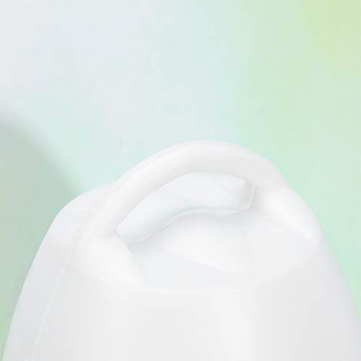 TEHAUX Pigeon Water Feeder, Bird Water Drinker 3L Bird Water Dispenser Automatic Feeder Hanging Water Bottles for Pigeon (White)