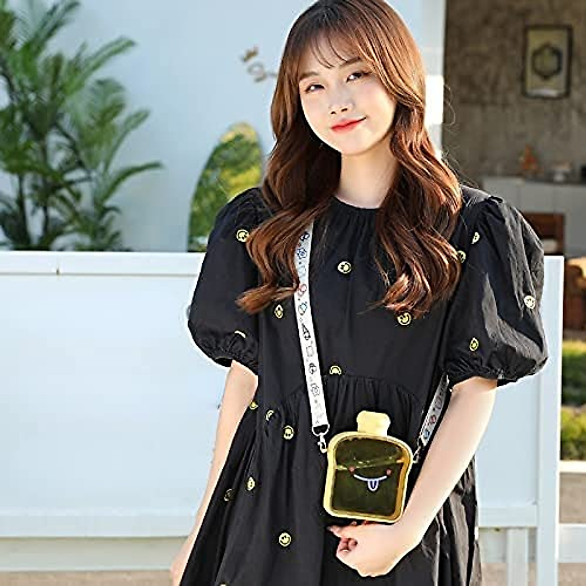 380ML/12.8 Oz Creative Toast Bread Water Bottle,Reusable Portable Leak-Proof Direct Drinking Juice Bottle with Adjustable Shoulder Strap for Beautiful Girls and Students (Yellow)