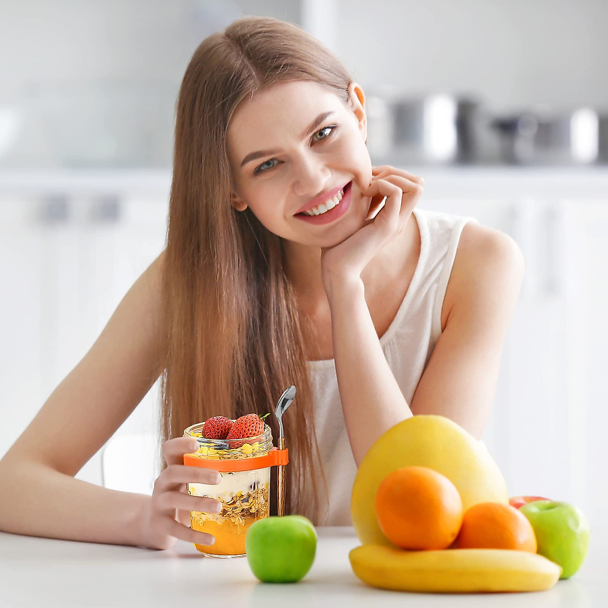 JIIKOOAI 4 Pack Overnight Oats Containers with Lid and Spoon, 16 oz Glass Overnight Oats Jars, Fruit Container, Salad Cup, Yogurt Cup for Milk Cereals Fruit Cereals