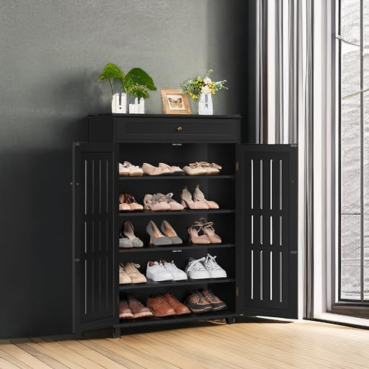 Yaheetech Shoe Cabinet, 5-Tier Shoe Rack Organizer with 1 Drawer, Freestanding Wooden Shoe Storage Cabinet with 2 Louvered Door & Adjustable Shelves for Entryway Hallway, Black