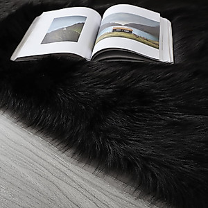 7 x 5 Feet Luxury Shag Area Rug,Rectangle Plush Fuzzy Rugs,Ultra Soft Fluffy Faux Fur Sheepskin Area Rug,Non-Slip Shaggy Furry Carpets for Boys/Girls Room Bedroom (Black, 7x5Feet)