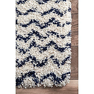 nuLOOM Cuellar Chevron Shag Area Rug, 4' x 6', Navy