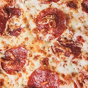 Calhoun Ultra-Realistic Lightweight Novelty Decorative Throw Food Blanket (Pizza)