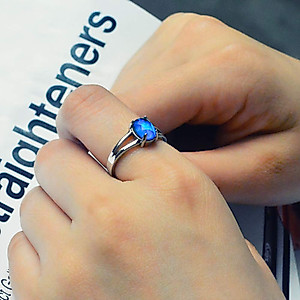 FUN JEWELS Minimalist Mood Ring in Silver Size Adjustable with Color Changing Facet Oval Crystal Stone For Women