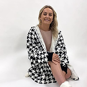 Dreamscene Houndstooth Oversized Zip-Up Hooded Blanket Sherpa Fleece Wearable Adult Hoodie Womens Sweatshirt Jumper, Black White