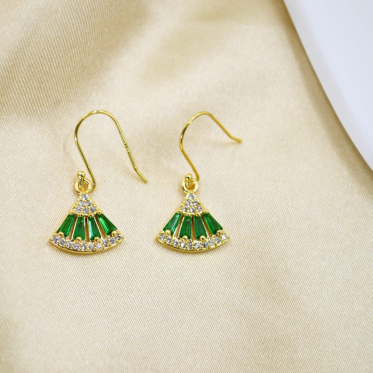 MOMOCAT 18K Gold Plated Triangle Small Emerald Green and Gold Statement Fringe Hanging Chandelier Rhinestone Drop Earrings for Women Jewelry Dangle Fashion