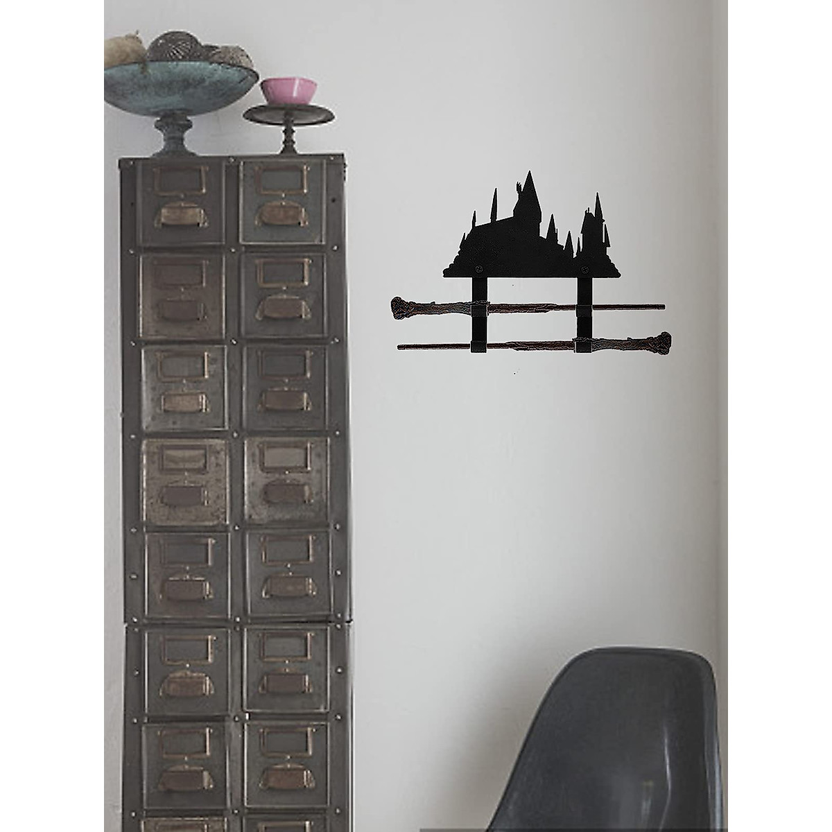 Biggun 2-Tier Wall-Mounted Pine Wood Magic Wand Display Stand - Black