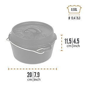 Petromax Cast Iron Dutch Oven for Cooking or Baking Outdoors Over a Campfire or in the Home Kitchen, Pre-Seasoned Cookware Conducts Heat Evenly, Flat Base, 1 Qt