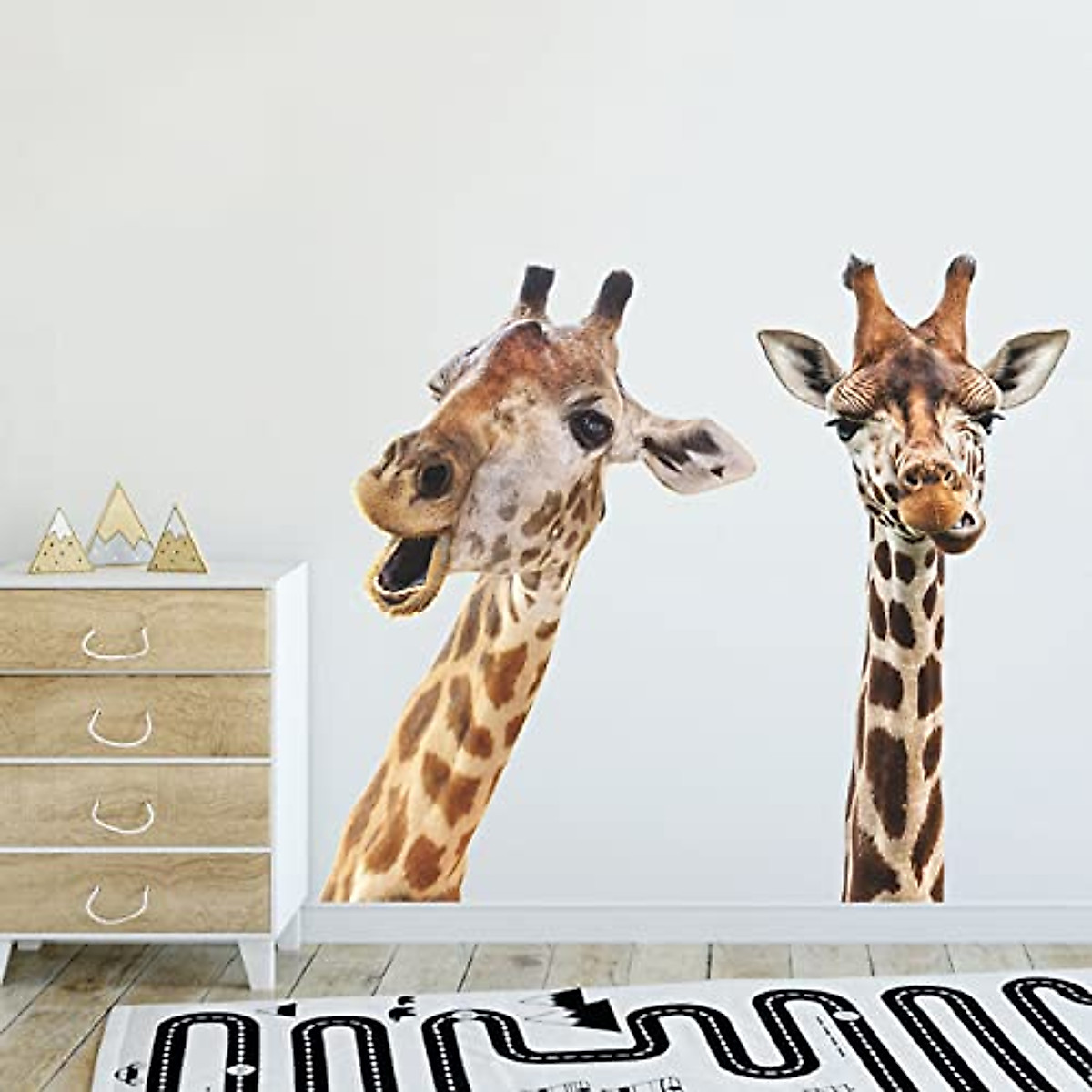 Cute Giraffe Wall Decals 2 Sheets Giraffe Decor Stickers, Lovely Window Decor Animal Wall Stickers Art Decorations for Kids Room Living Room Nursery Classroom
