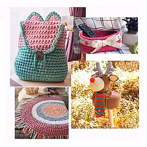 4 Pack T-Shirt Yarn Fettuccini Zpagetti Ball, 120 Meter Fabric Cloth Knitting Yarn for Hand DIY Bag Blanket Cushion Crocheting Projects (Green)