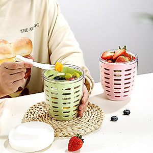 daasigwaa Fresh Fruit Salad Storage Cup To Go With Lids, Fork & Drain Baskets, Reusable Leakproof Food Storage Containers With Removable Colander Keep Fruits, vegetables Fresh Longer, 22 oz(Pink)