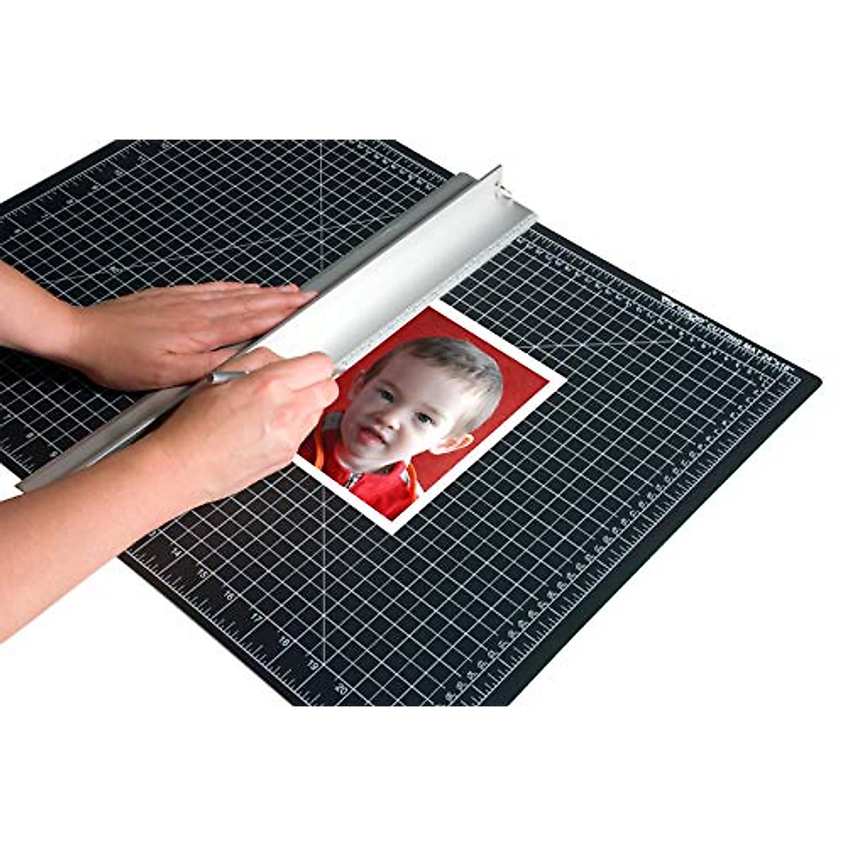 Dahle Vantage 10672 Self-Healing Cutting Mat, 18"x24", 1/2" Grid, 5 Layers for Max Healing, Perfect for Crafts & Sewing, Black