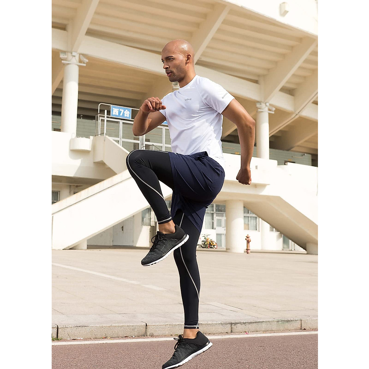 BALEAF Men's Running Shirts Workout Short Sleeve Athletic Gym T-Shirt Quick Dry Black M