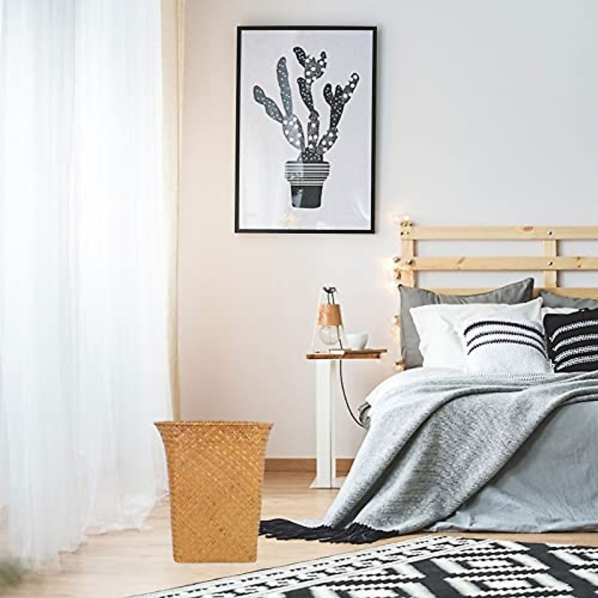 Healeved Straw Woven Wastebasket Wicker Trash Can Rattan Paper Storage Baskets Decorative Garbage Bin Rubbish Container Round Laundry Hamper Flower Vase Planter Holder Brown