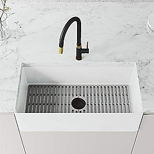 VIGO VG02033MGMB 18.63" H Bristol Single-Handle Pull-Down Sprayer Kitchen Faucet in Matte Gold/Matte Black