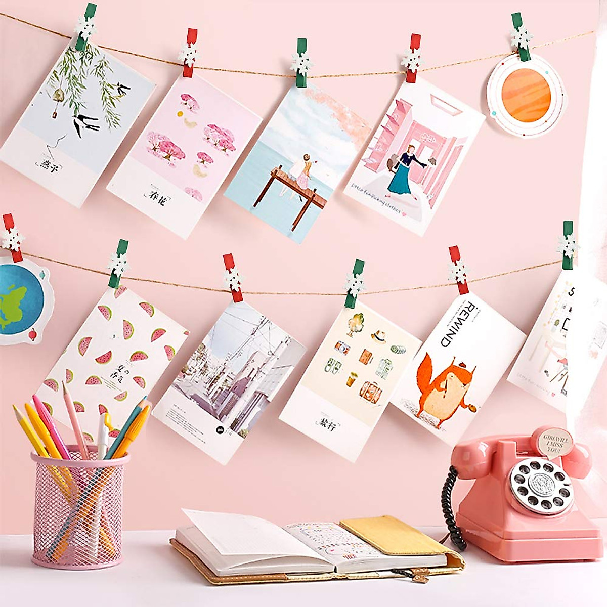 Souarts 50pcs Christmas Clips Snowflake Clothespins Mini Clothes Pins Christmas Wooden Photo Clips Red Green Tiny Wood Clips for Hanging Christmas Cards Paper Crafts