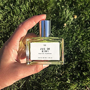 Tru Fragrance Beauty No. 26 Jus du Kiwi Eau de Parfum - Pink Guava, Kiwi Fruit, Coconut Flakes and Sun-Drenched Woods - Gourmand