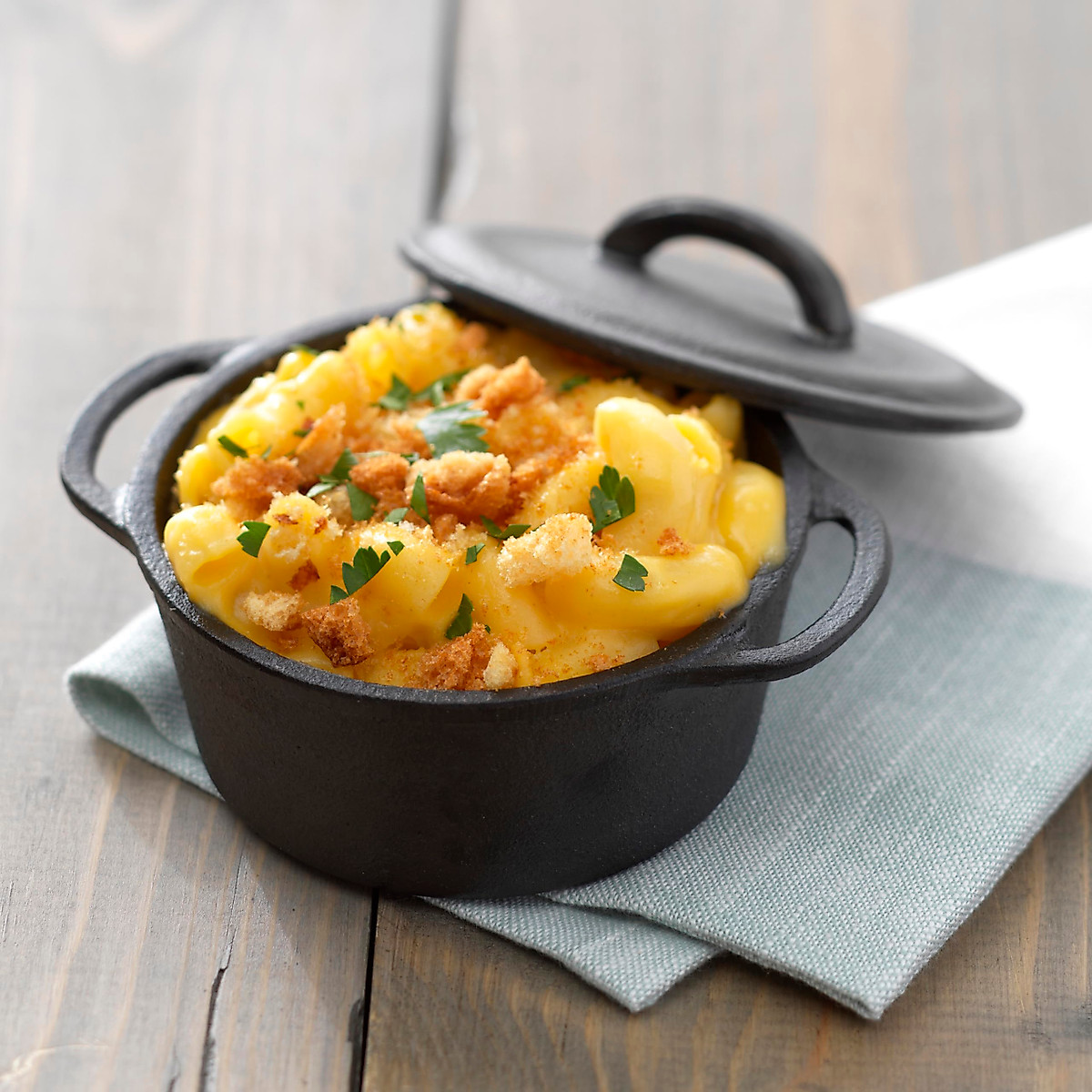 GoodCook Pre-Seasoned Cast Iron Mini Dutch Oven, Black, Small Dutch Oven Pot with Lid, Durable Cast Iron Cookware, Even Heating for Stews, Soups, and Baking, Oven Safe to 500°F