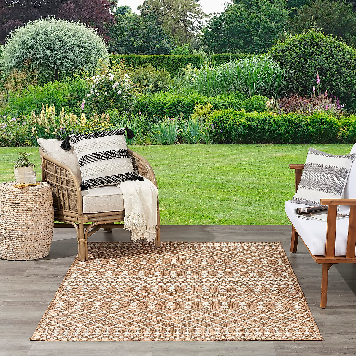 Nourison Positano Indoor/Outdoor Jute 8' x 10' Area Rug, Easy- Cleaning, Non Shedding, Bed Room, Living Room, Dining Room, Backyard, Deck, Patio (8x10)