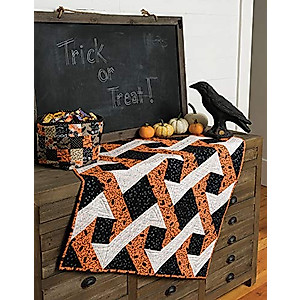 Pat Sloan's Holiday Celebrations: 17 Quilts and More for 6 Seasonal Occasions