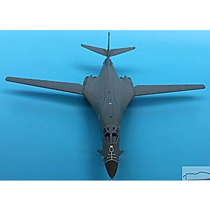 Herpa Wings USA B-1B B-1 Bomber Lancer 85-0064 127th Bomb Squadron McConnell Air Force Base 1/200 diecast Plane Model Aircraft