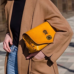 Pratesi Leather, Leather Bag for Woman Castel Del Piano Clutche in cow leather - Bruce Mustard