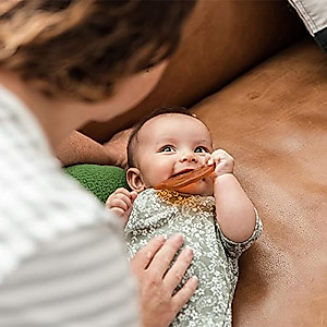 haakaa Silicone Smiling Owl Teether, Soft Chew Teething Toys for Infants and Babies