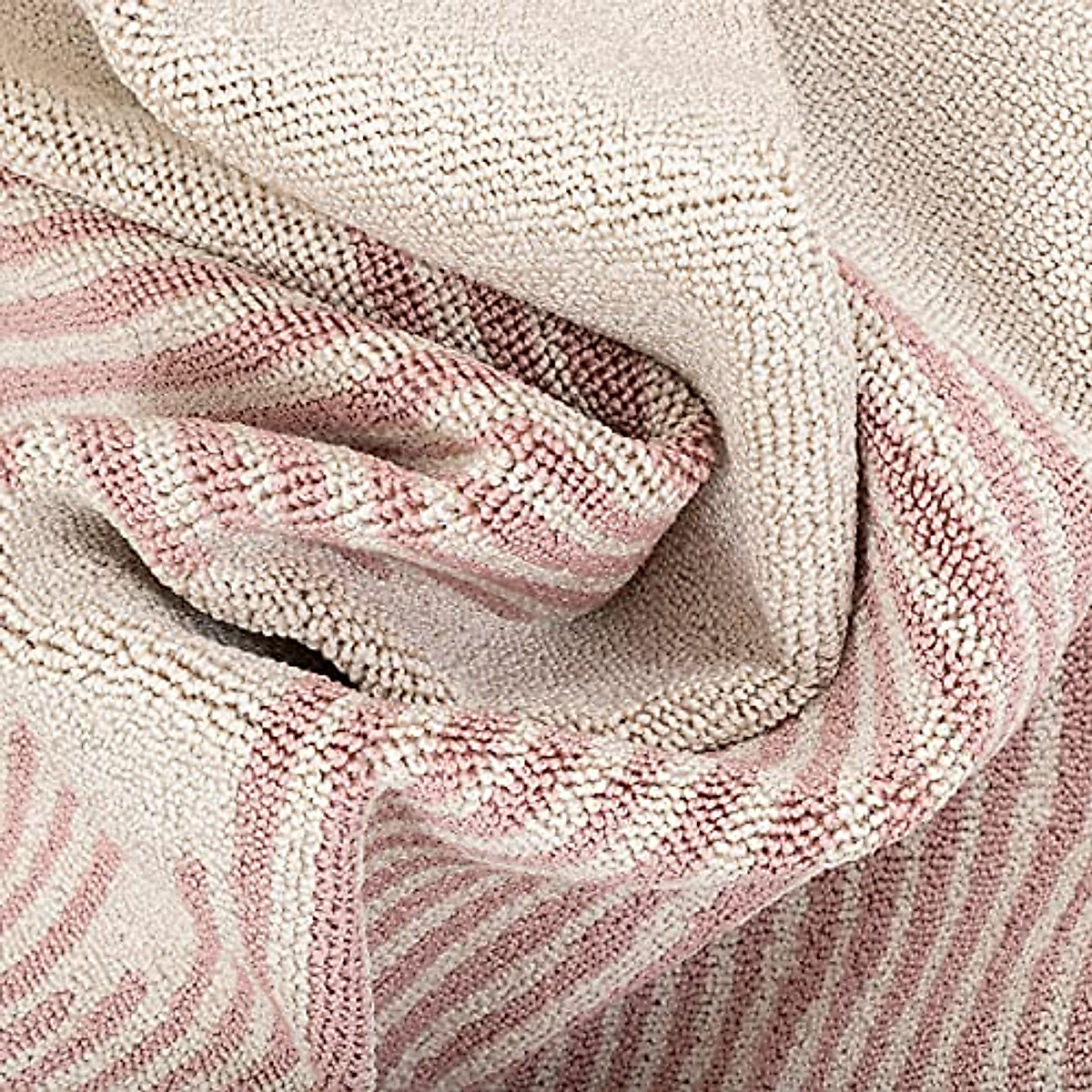 Well Woven Zella Blush Tribal Diamond Medallion Area Rug (5'3" x 7'3")