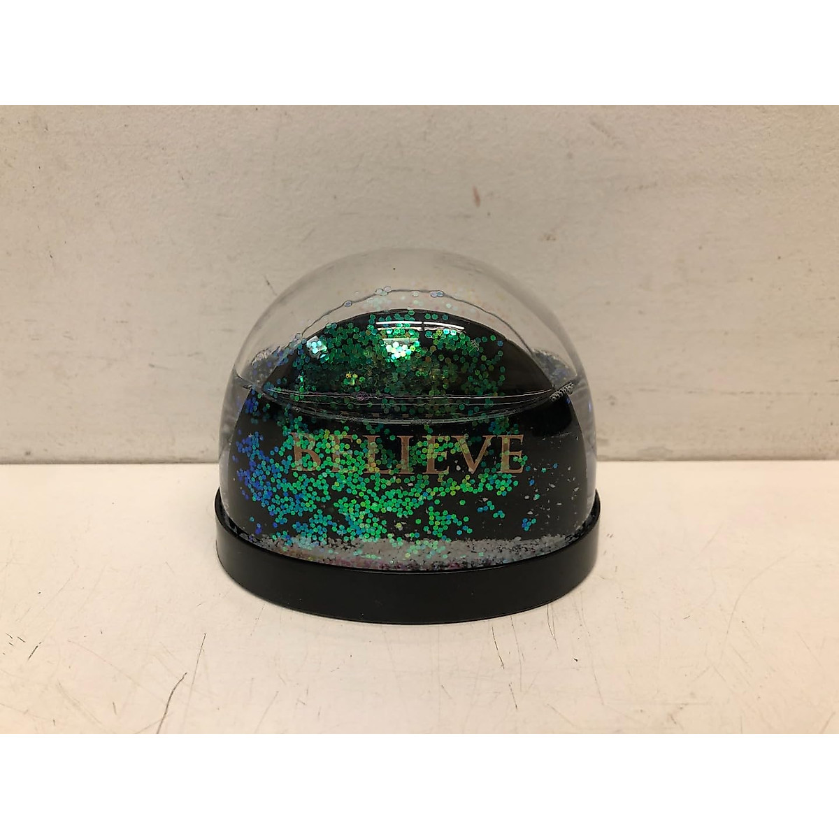 The Polar Express Gift Set (Two-Disc Widescreen Edition with Snow Globe and Toy)