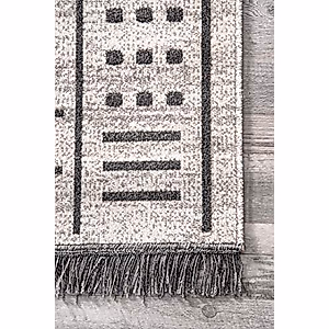 nuLOOM Cora Tribal Indoor/Outdoor Area Rug, 3' x 5', Light Grey