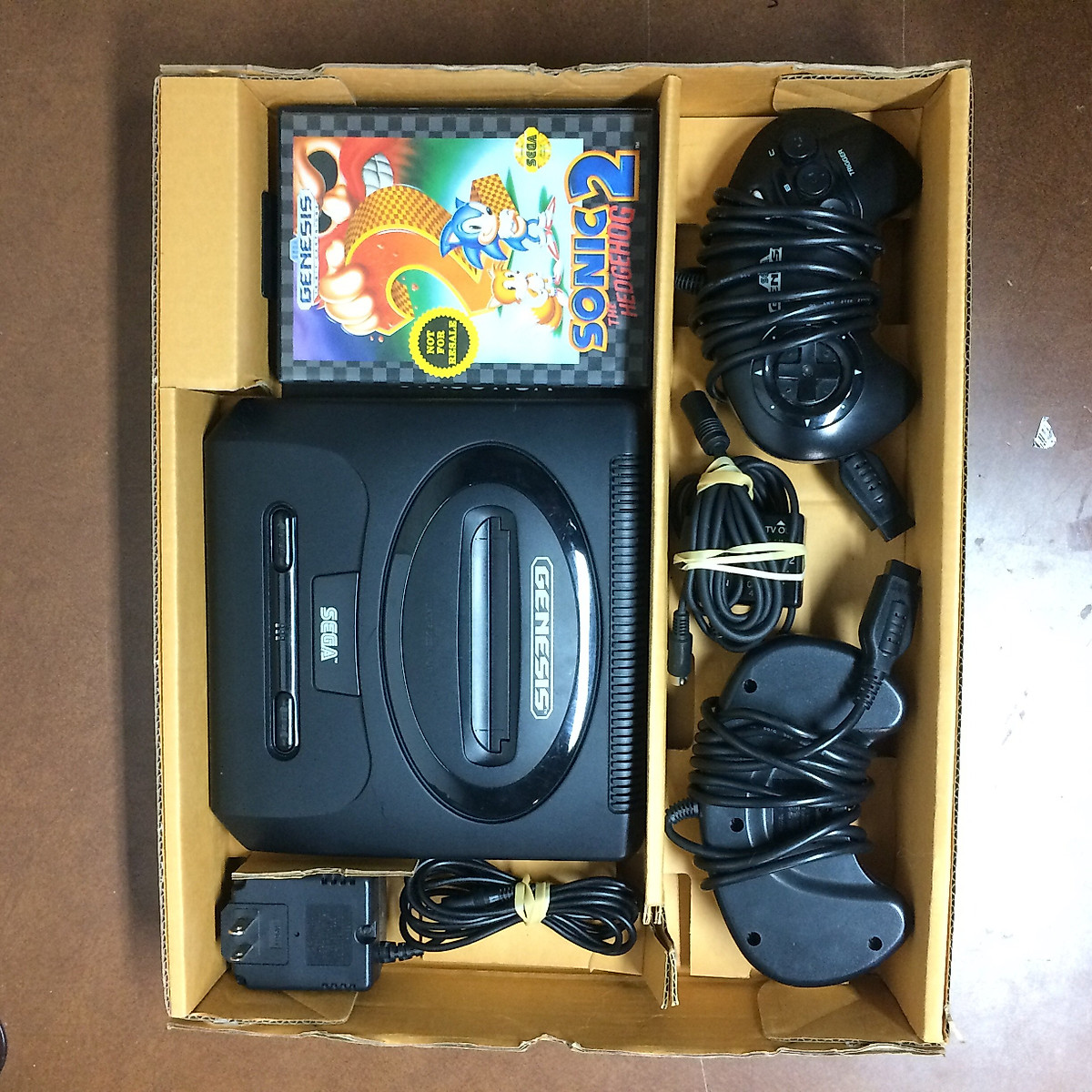Sega Genesis 2 Console Sonic the Hedgehog 2 Bundle Pack