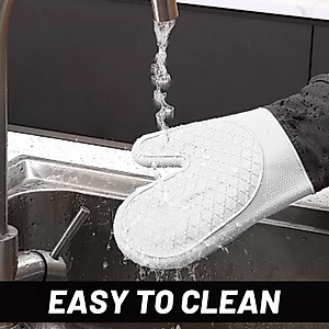 MKLINSIYU Silicone Kitchen Oven Mitts，Heat Resistant 500 Degrees，Oven Mitts Set，Waterproof Flexible Glove and Quilted Liner for Oven Cooking, Grill & BBQ (Light Grey), 12 x 5.7 x 0.75 inches