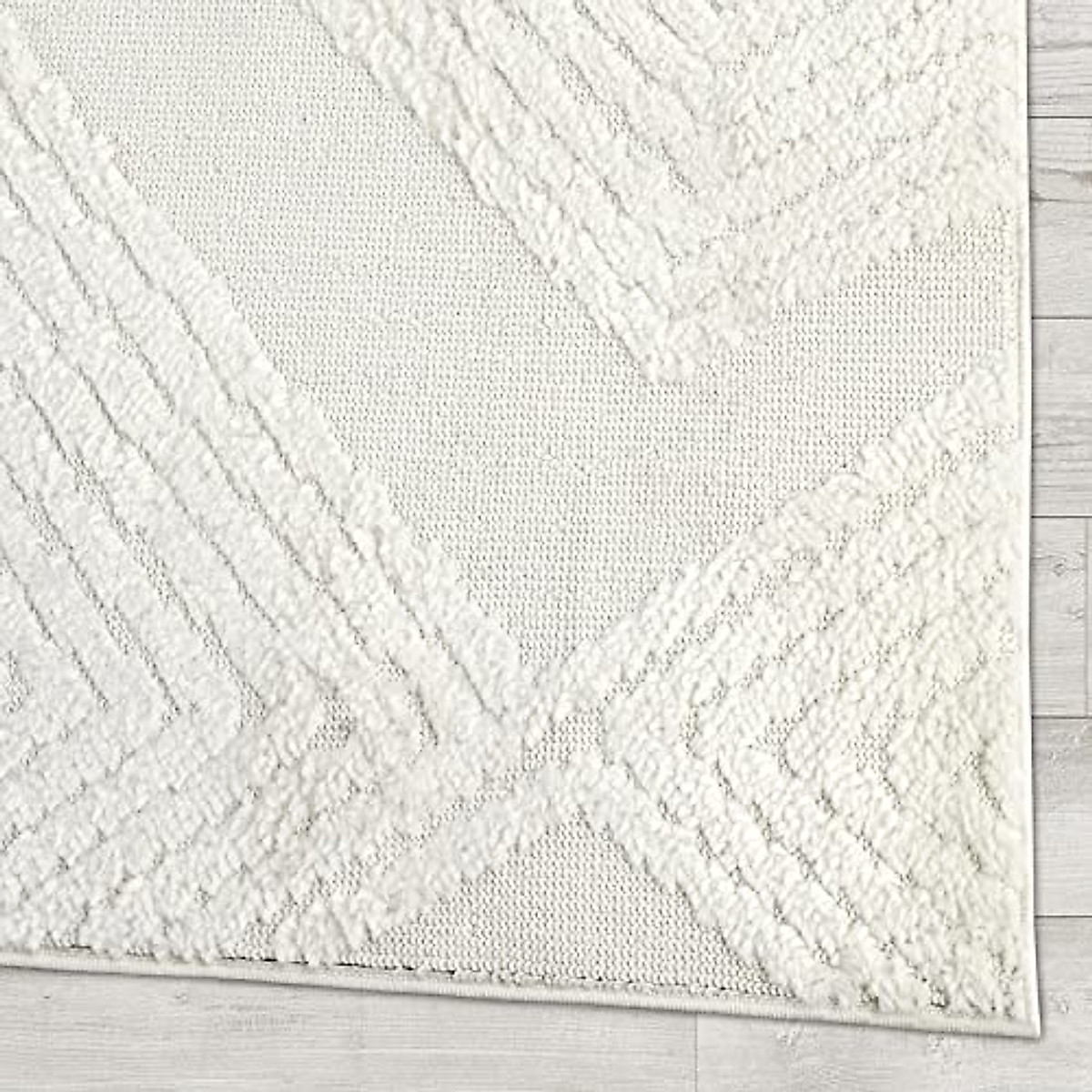 Antep Rugs Palafito 5x7 Geometric Shag Diamond High-Low Pile Textured Indoor Area Rug (White, 5'3" x 7'6")